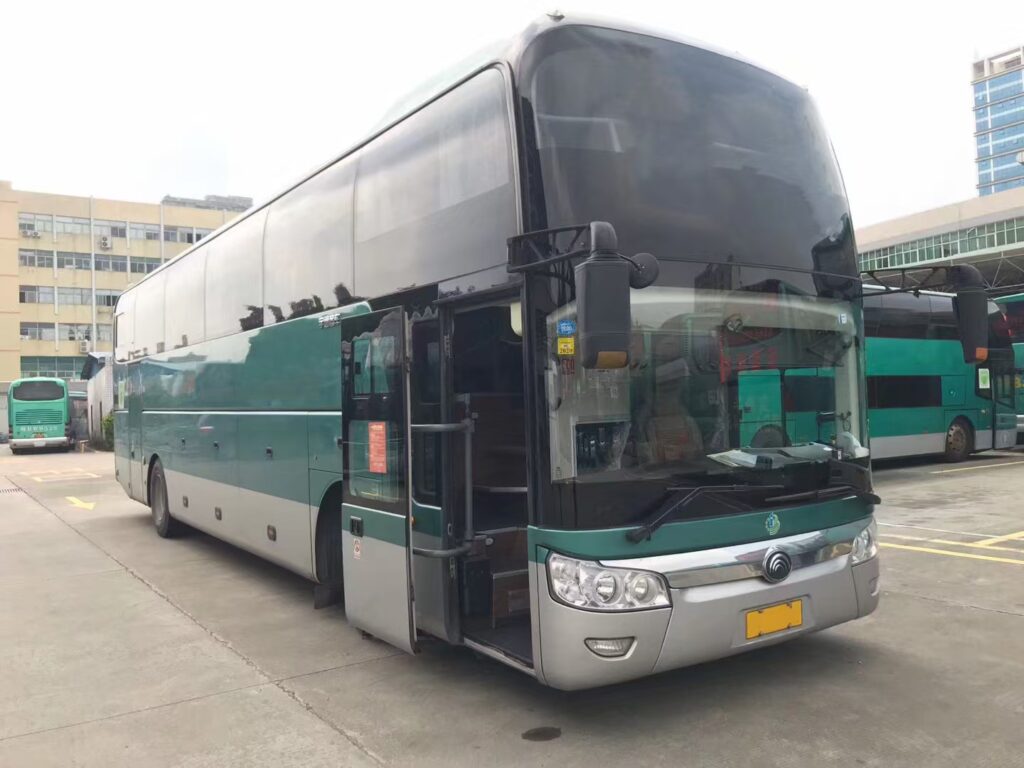 Used Yutong Bus ZK6126 54 Seats airbag Chassis one and half floor ...